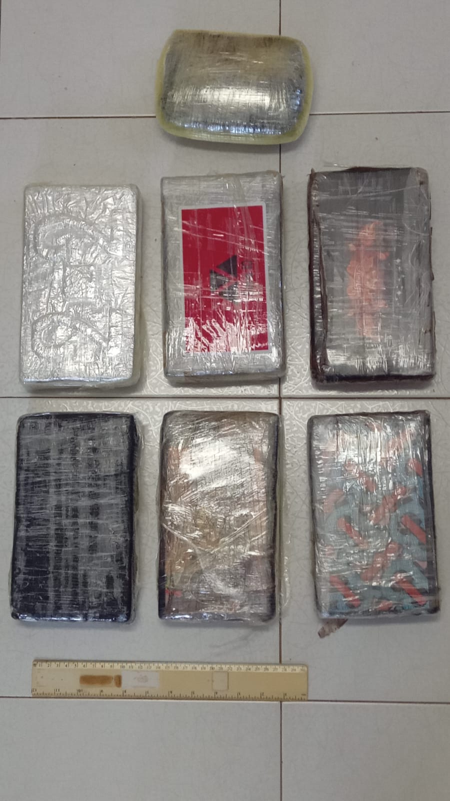 Apreensão De Droga No Aeroporto Da Praia E Prisão Preventiva Para O